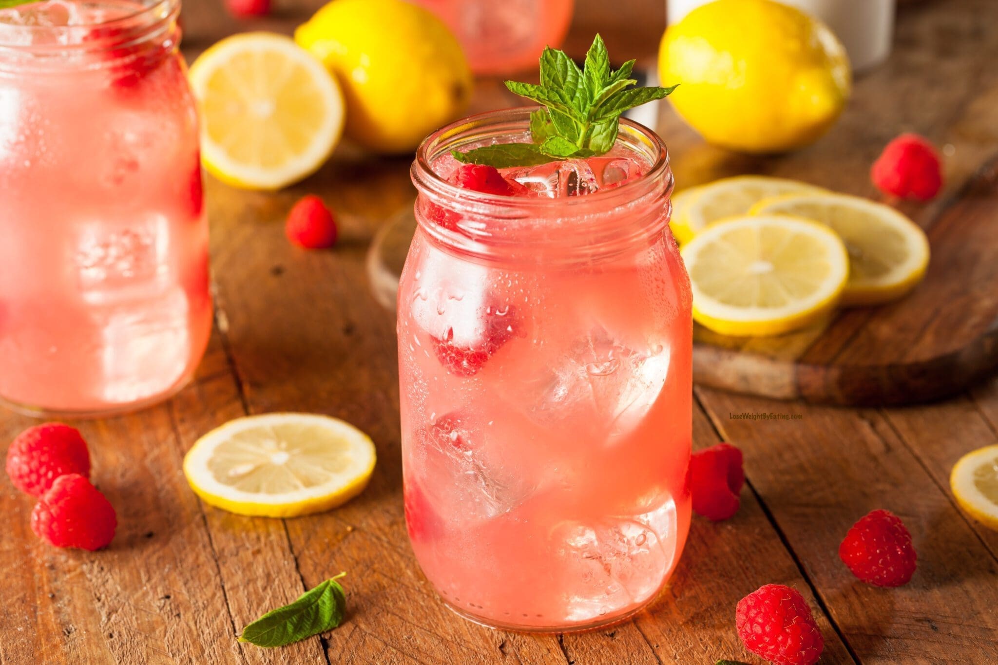 Low Calorie Raspberry Lemonade - Lose Weight By Eating